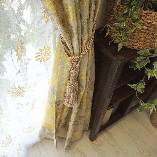 【エクストリームシリーズ】上質ジャガード・形状記憶付カーテン ＜HANAIRO はないろ イエロー＞ | びっくりカーテン｜100サイズカーテンとインテリアの専門店