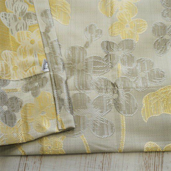 【エクストリームシリーズ】上質ジャガード・形状記憶付カーテン ＜HANAIRO はないろ イエロー＞ | びっくりカーテン｜100サイズカーテンとインテリアの専門店